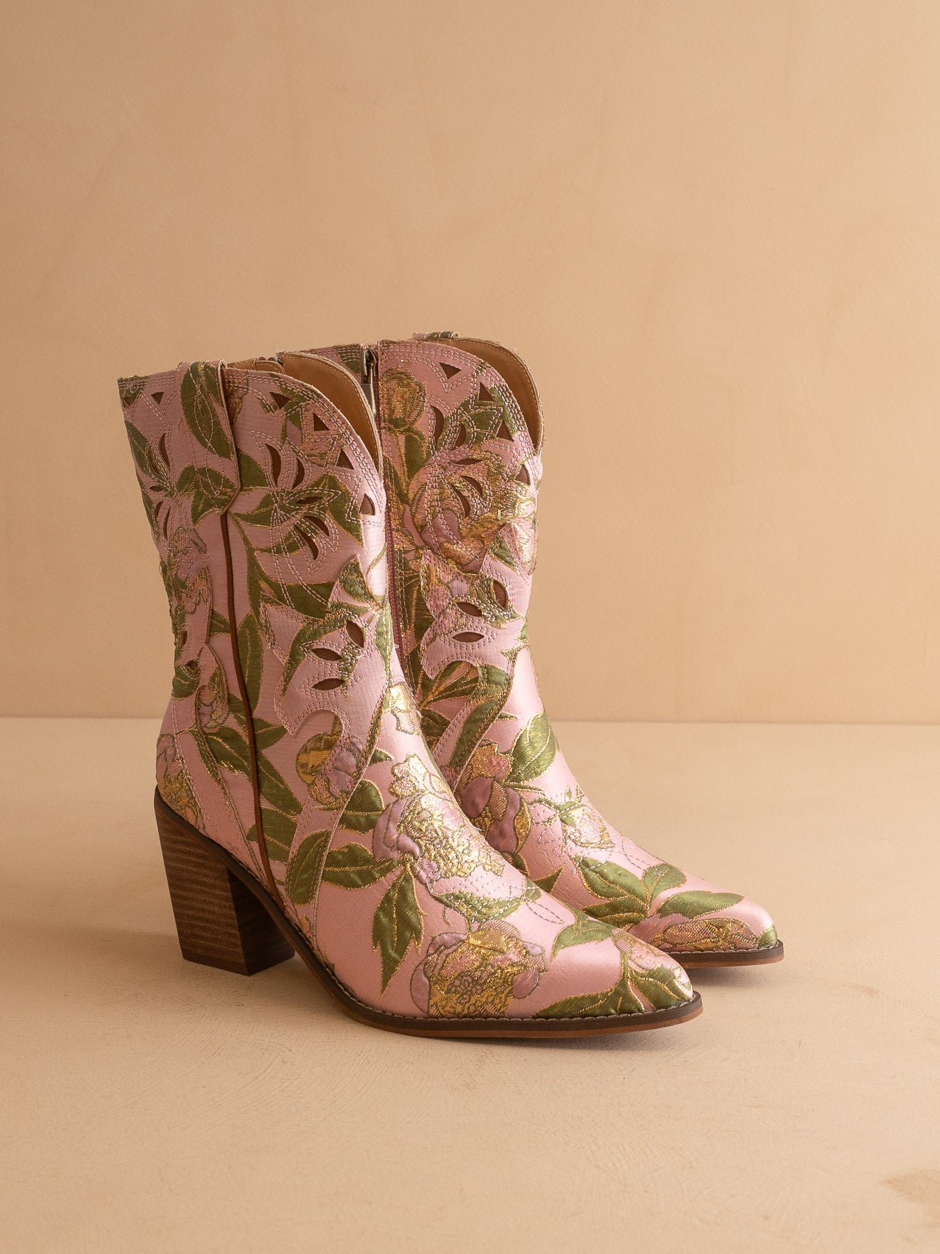 The Sorrel | Rose Garden Floral Western Bootie – Oasis Society